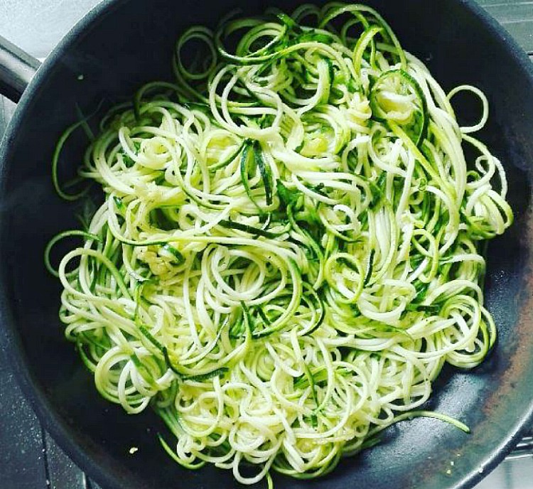 ¿Te gusta la Pasta? Te comparto una rica opción de calabacín para ...