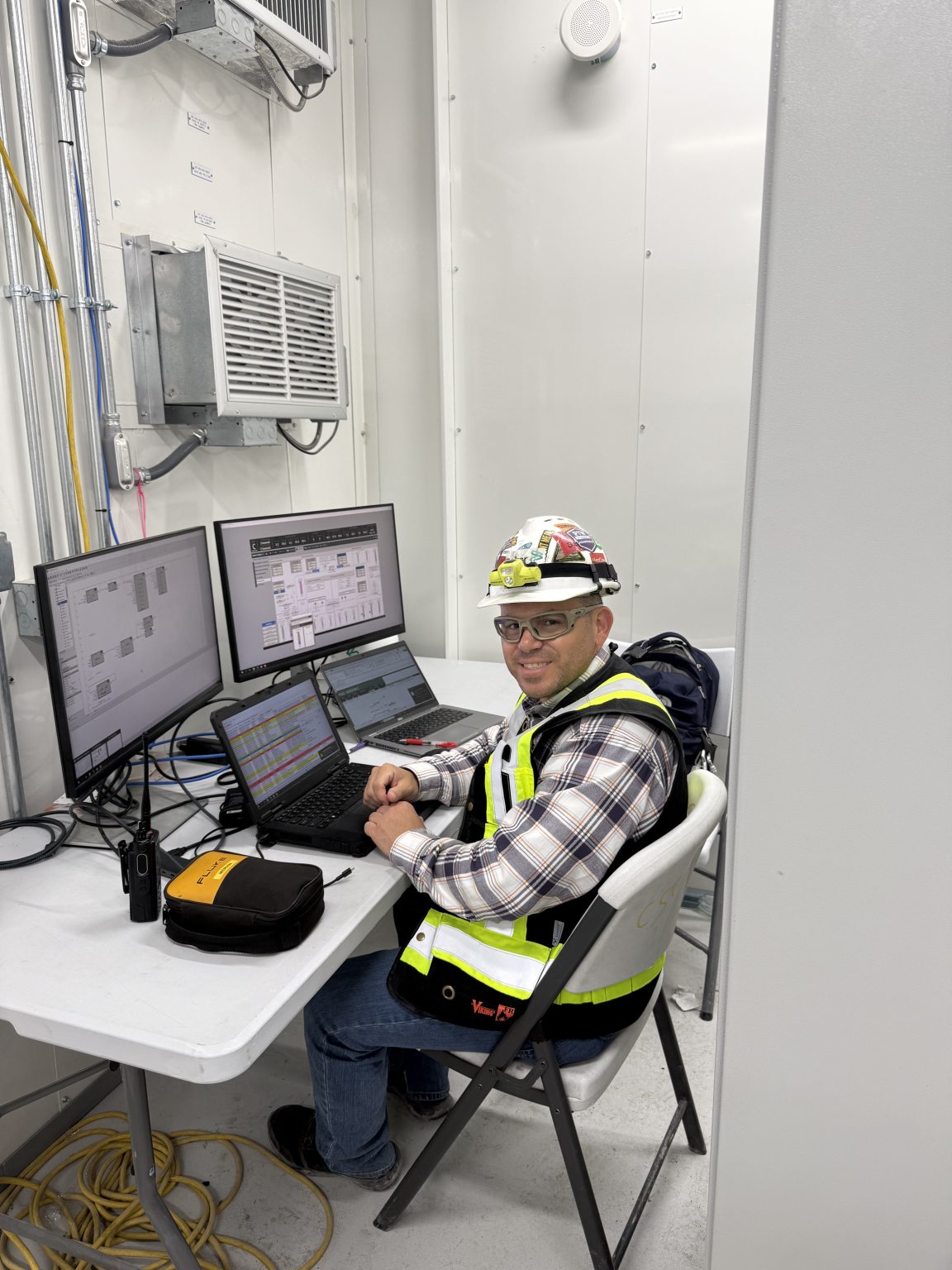 Mervin Molina: Un Experto en Ingeniería de Control Destaca en su Rol de ...